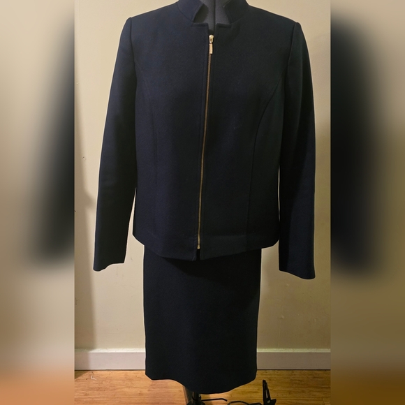 Tahari | Skirts | Tahari Chic Navy Blue Suit Set | Poshmark